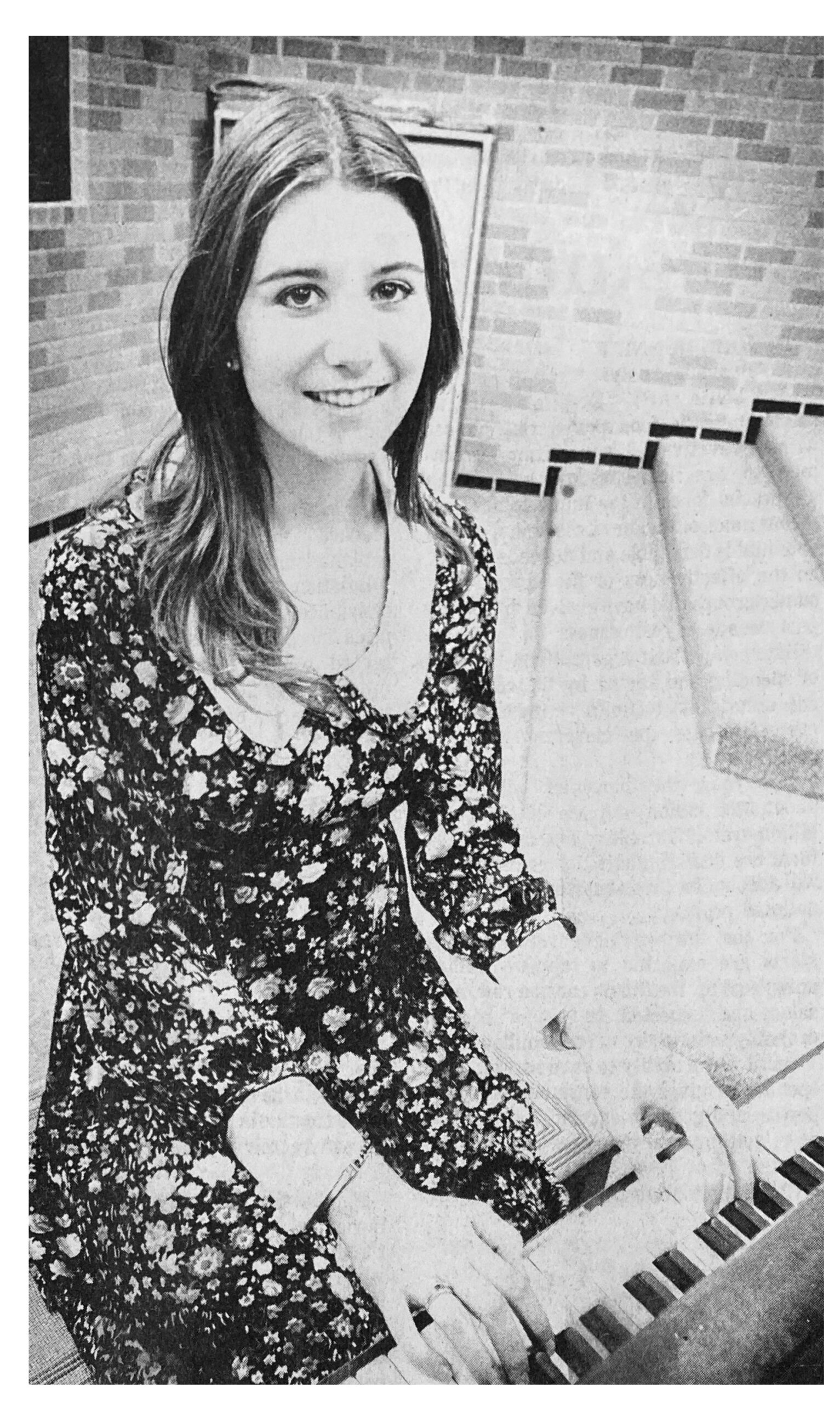 Vies as state ‘Miss DECA’ | News, Sports, Jobs - The Journal